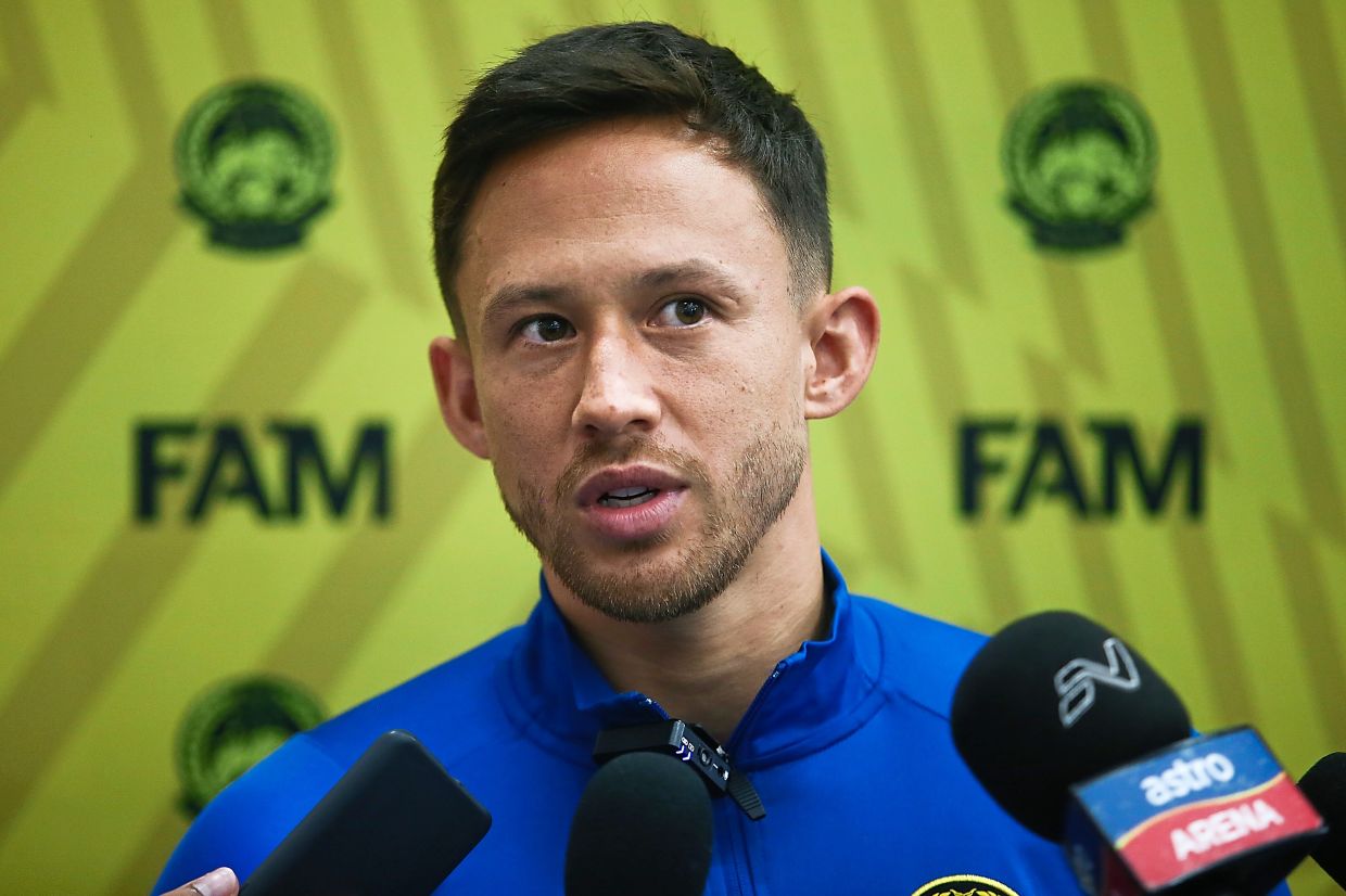 Football: Darren aims to get on scoresheet early, starting with ...