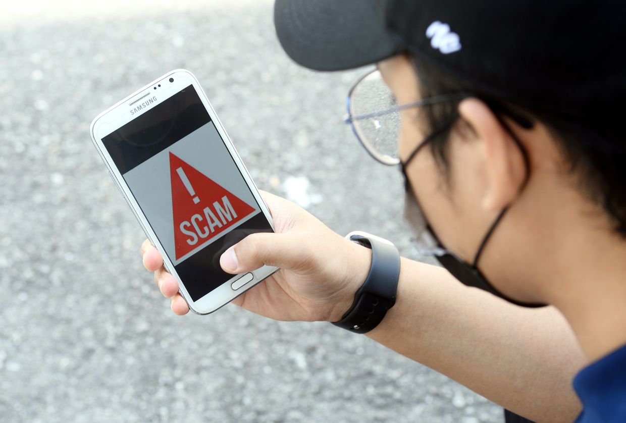 Don't hesitate to use 997 scam response hotline, IGP tells victims ...