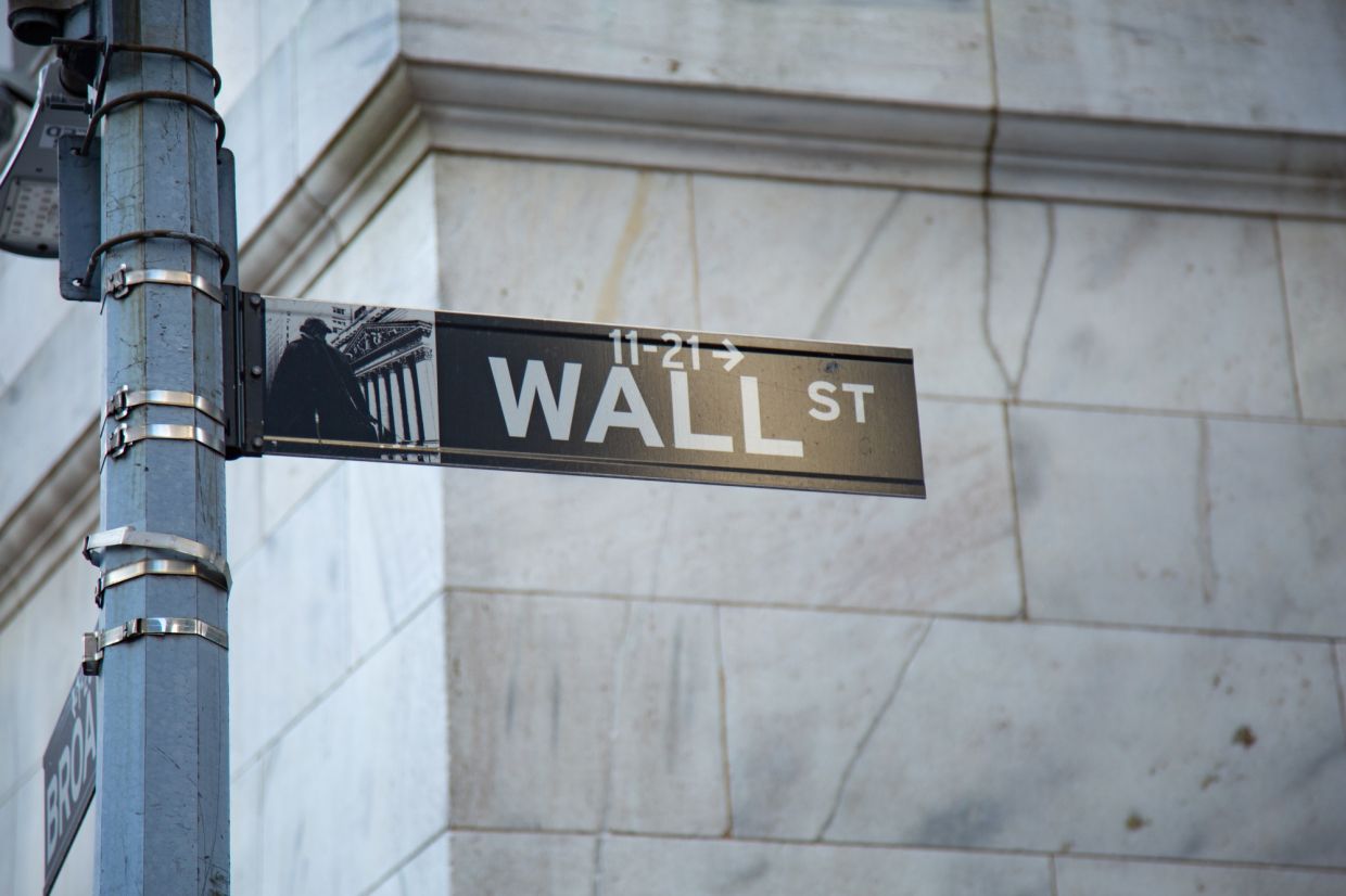 Wall Street Closes Sharply Higher Notches Weekly Gains As Treasury