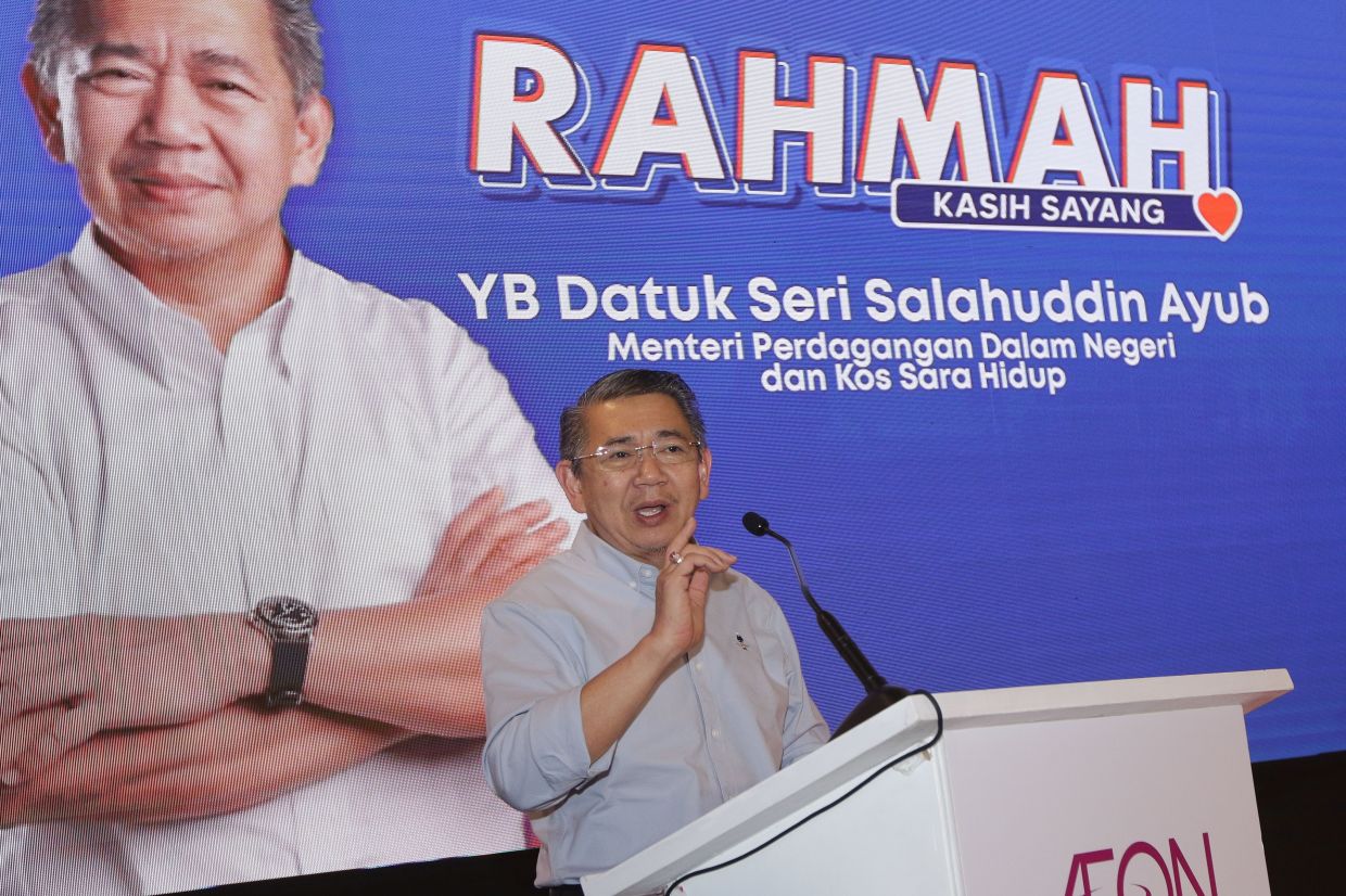 AEON launches Rahmah Raya programme under Payung Rahmah initiative ...
