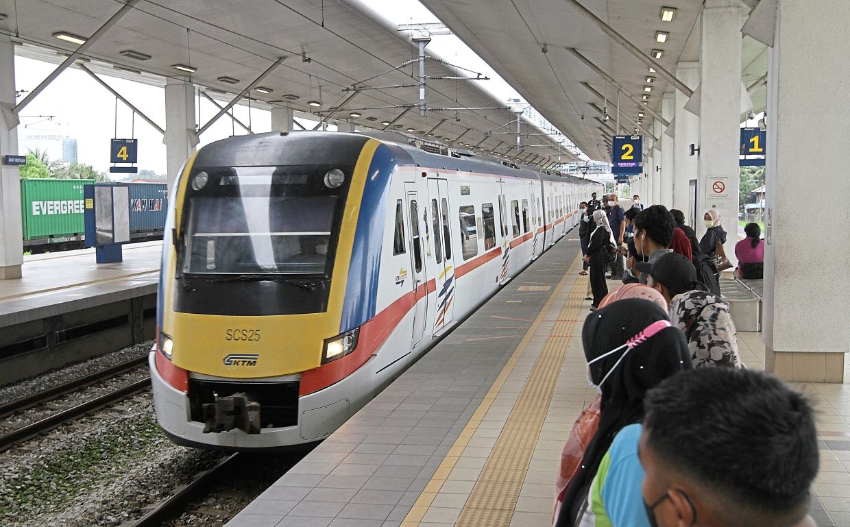 Lifts planned for all train stations | The Star