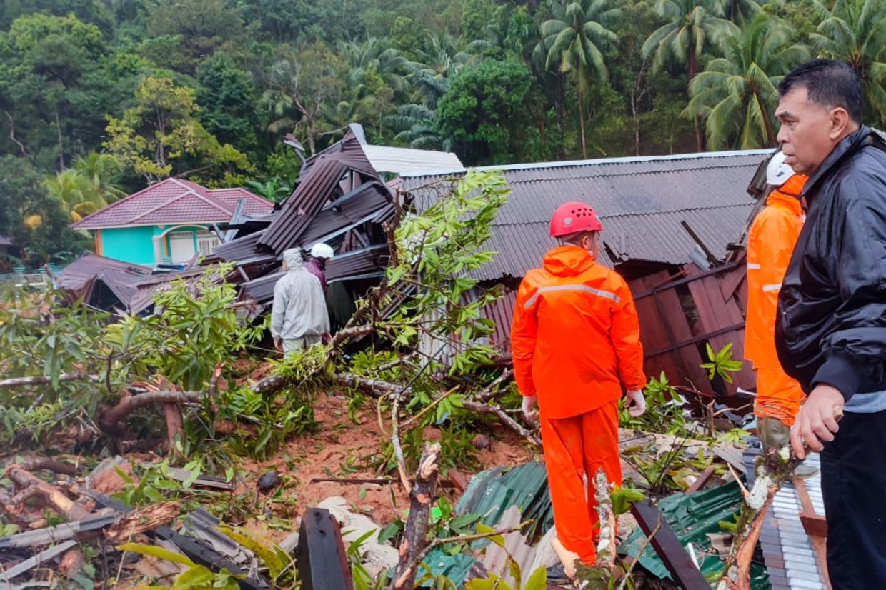 Rescuers continues search as dozens still missing after deadly ...