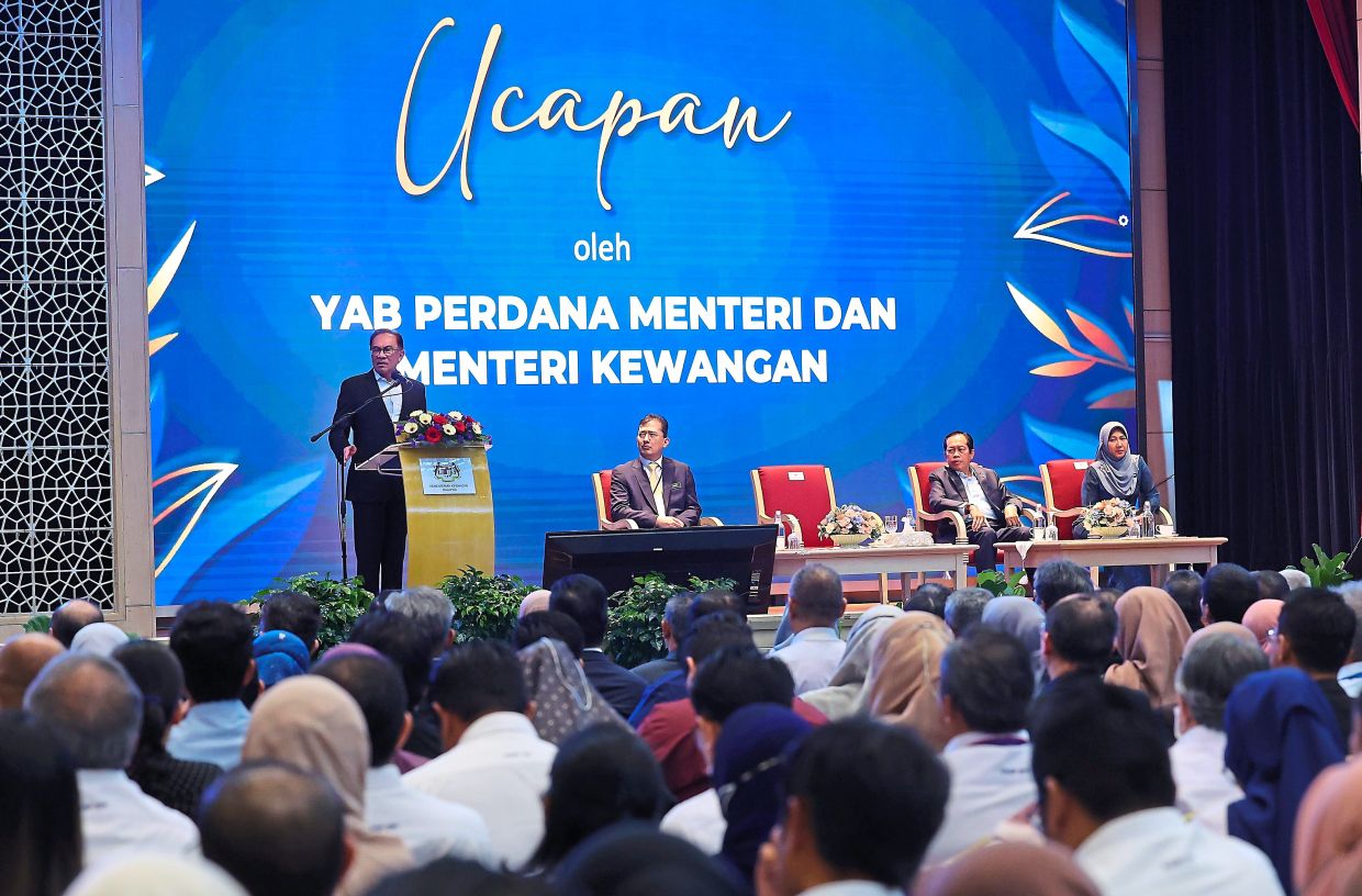 PM: Hadi should mind his words over political talk ban | The Star