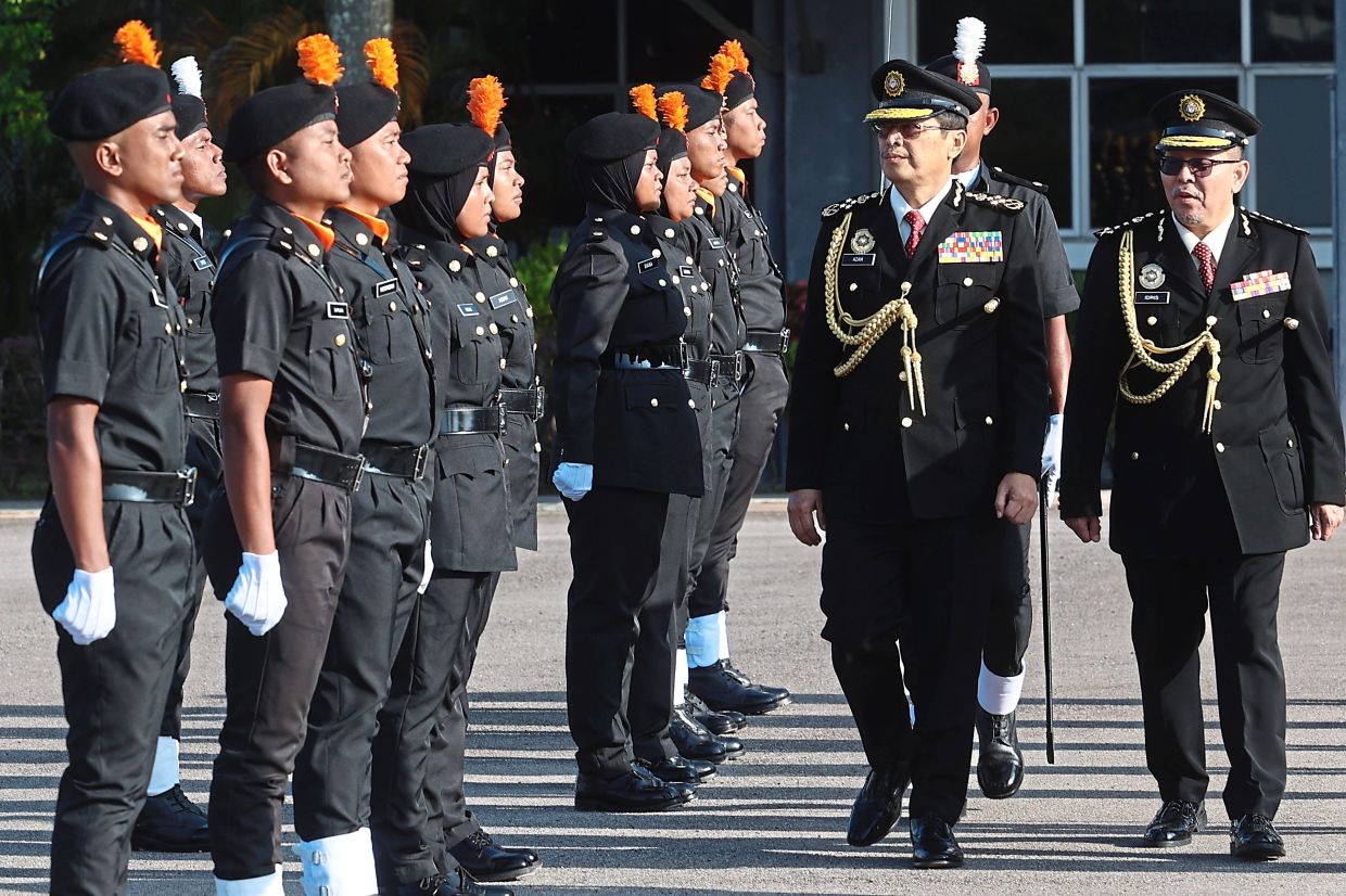 Give evidence, we’ll probe leaders, says Azam | The Star