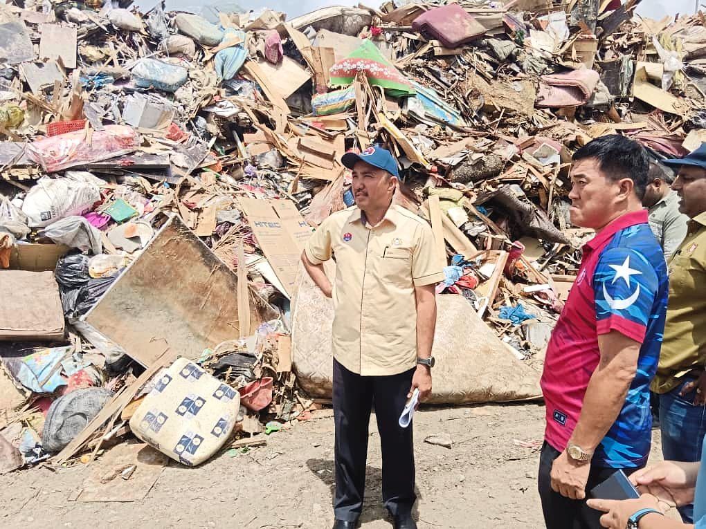 More machinery needed for flood waste collection | The Star