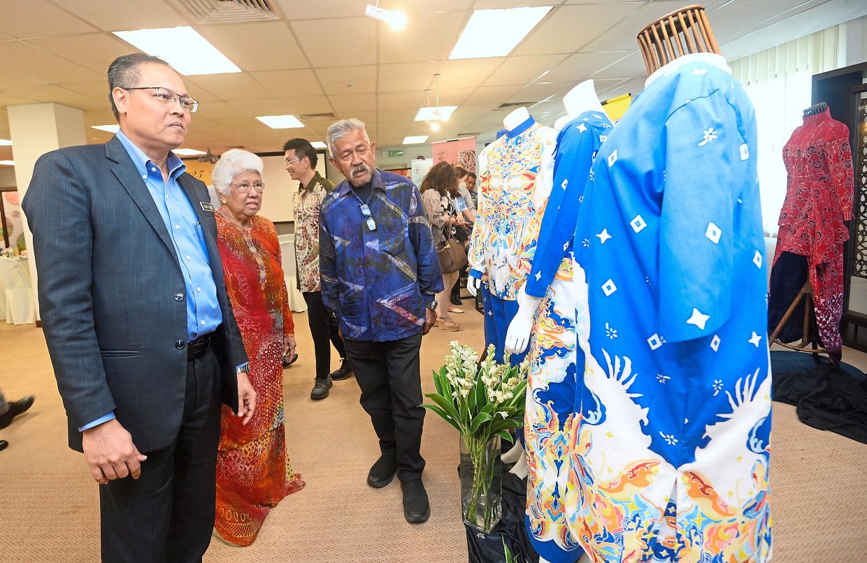 Keeping up efforts to preserve batik art | The Star