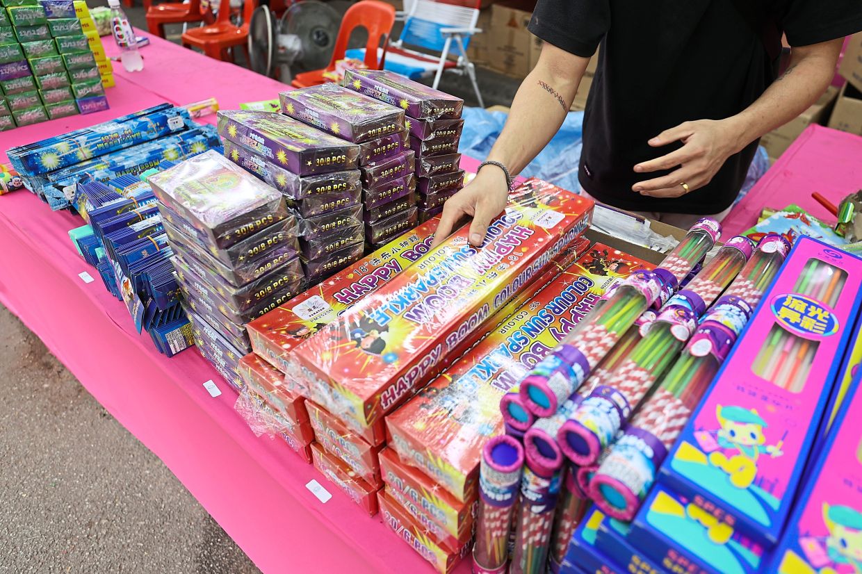 Ampang Jaya folk want council to regulate sale, use of firecrackers ...