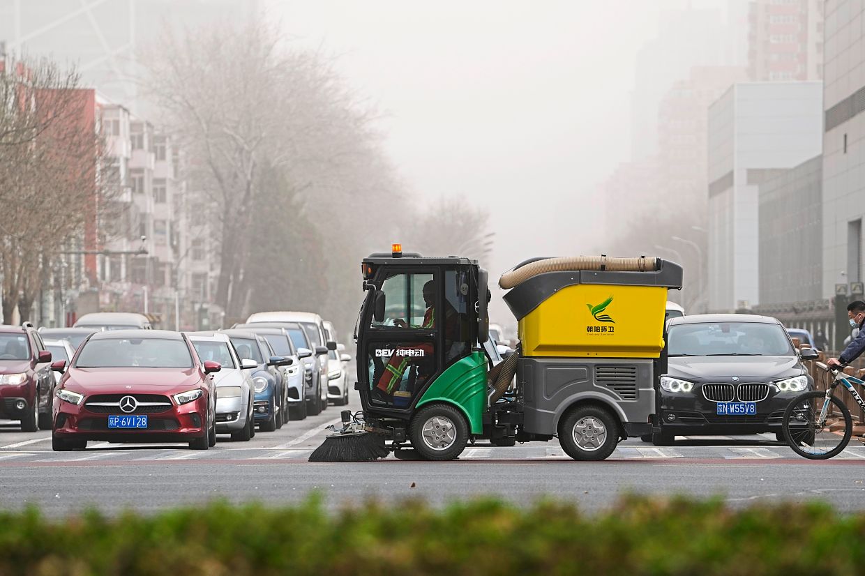 Dust storms cause air pollution spike across north China | The Star