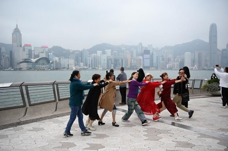 Hong Kong to improve itineraries of mainland tour groups | The Star