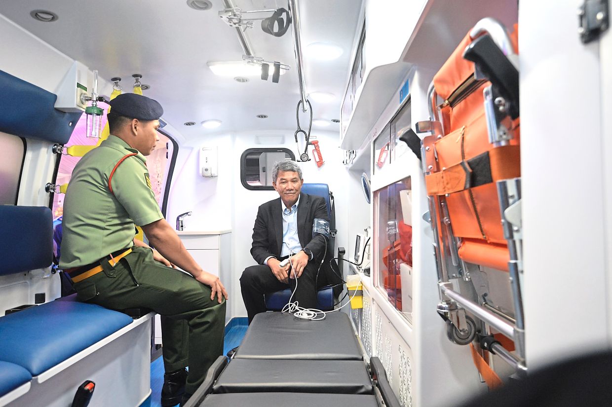Army medical corps gets first batch of ambulances | The Star