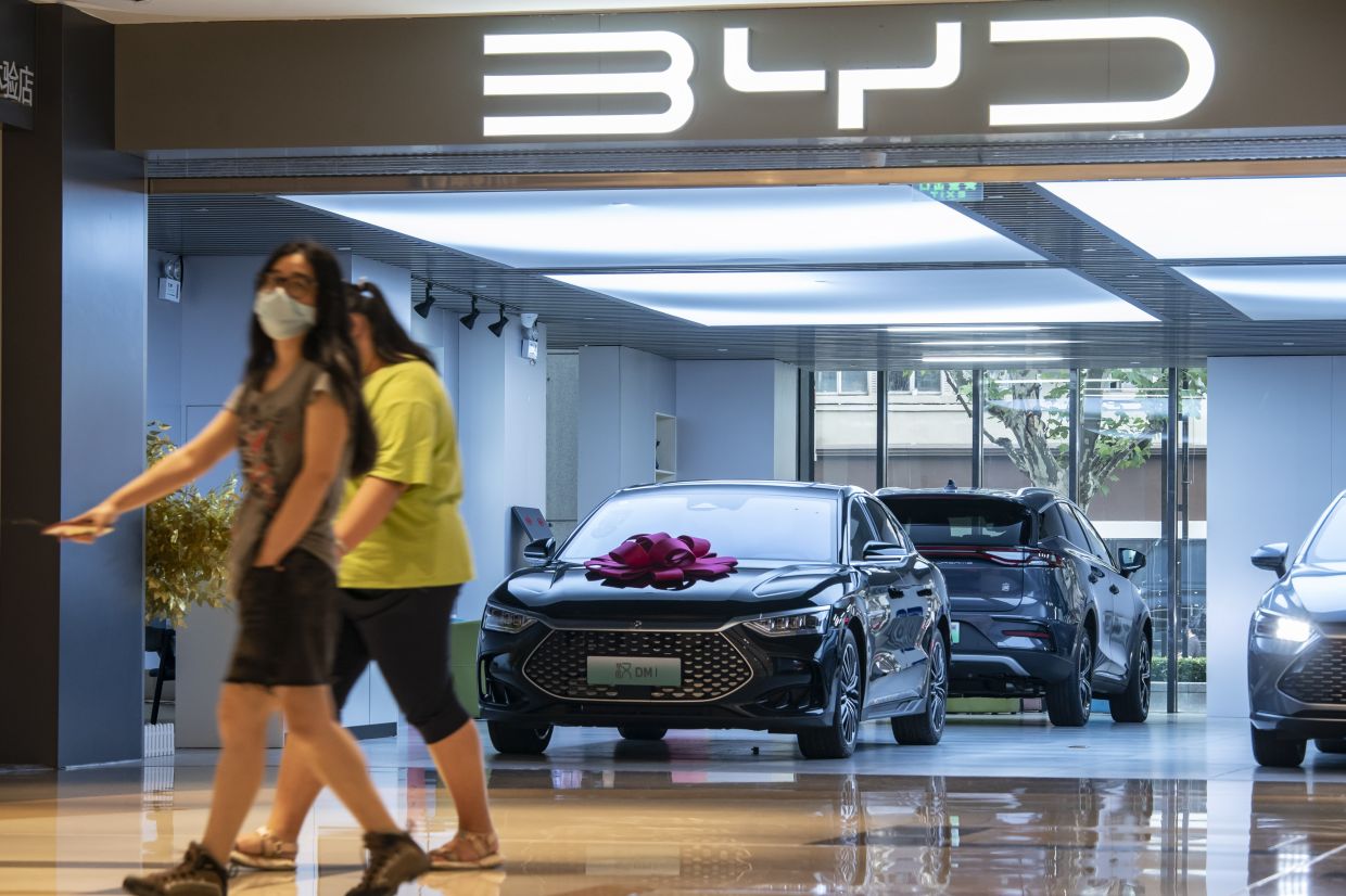 BYD’s net income jumps more than 400% as EV shift takes hold | The Star