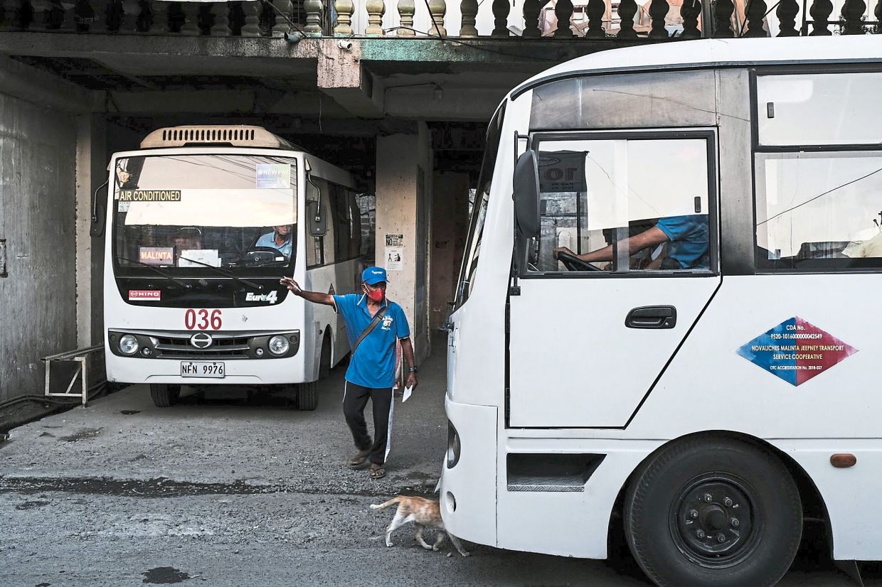 Manila’s colourful jeepneys make way for carbon-free minibuses | The Star