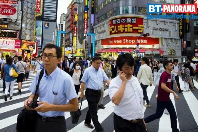 Japan raises retirement age of civil servants to the age of 61 | The Star