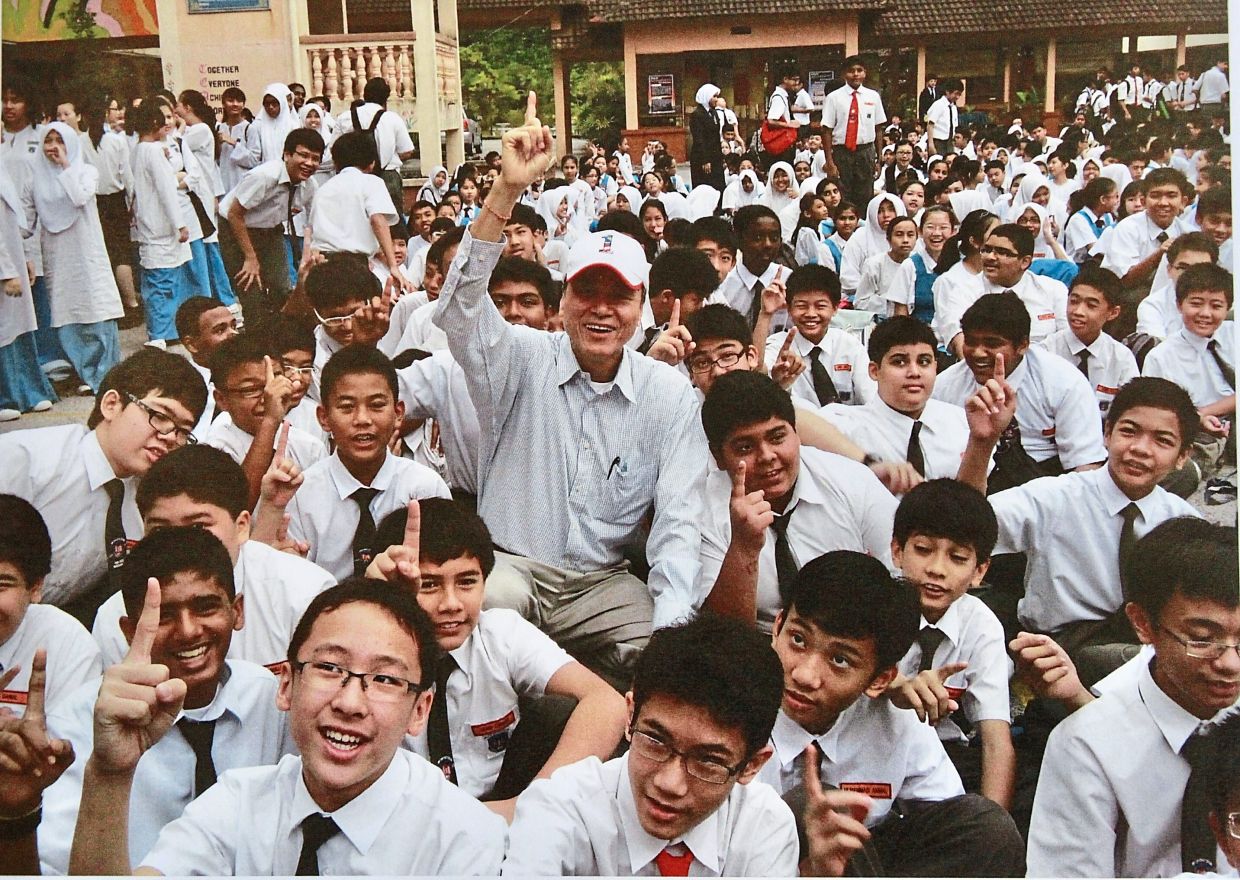 Lifelong habit of serving the public | The Star