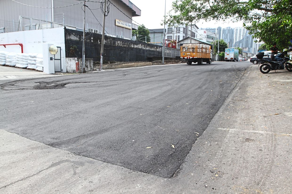 Balakong factories rapped for bad roads | The Star