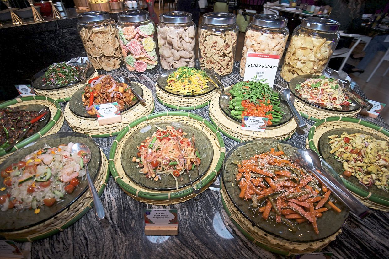 Fresh twist on bazaar favourites | The Star