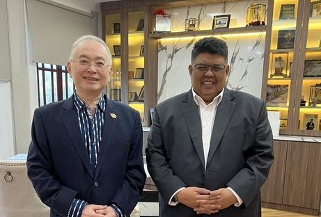 Dr Wee calls on Melaka CM | The Star