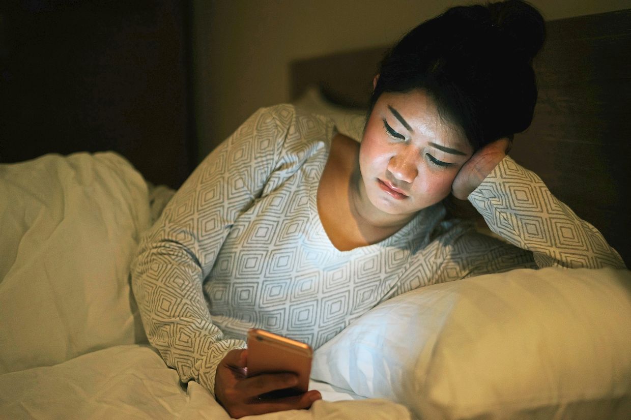 Spinal health of adolescents on the decline due to overusing electronic ...