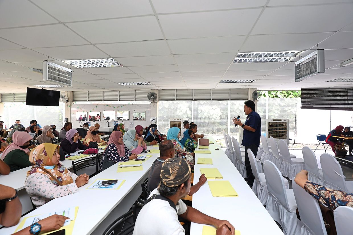 Foundation, govt agencies organise financial literacy workshop | The Star