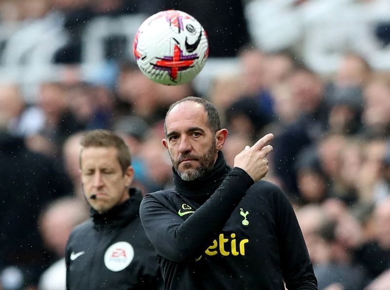 Football: Soccer-Spurs sack interim manager Stellini, Mason takes over ...