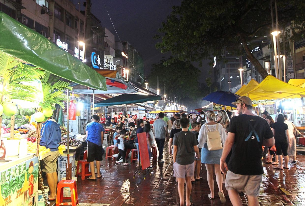 RM50mil under Budget 2023 to help revive business for petty traders in ...