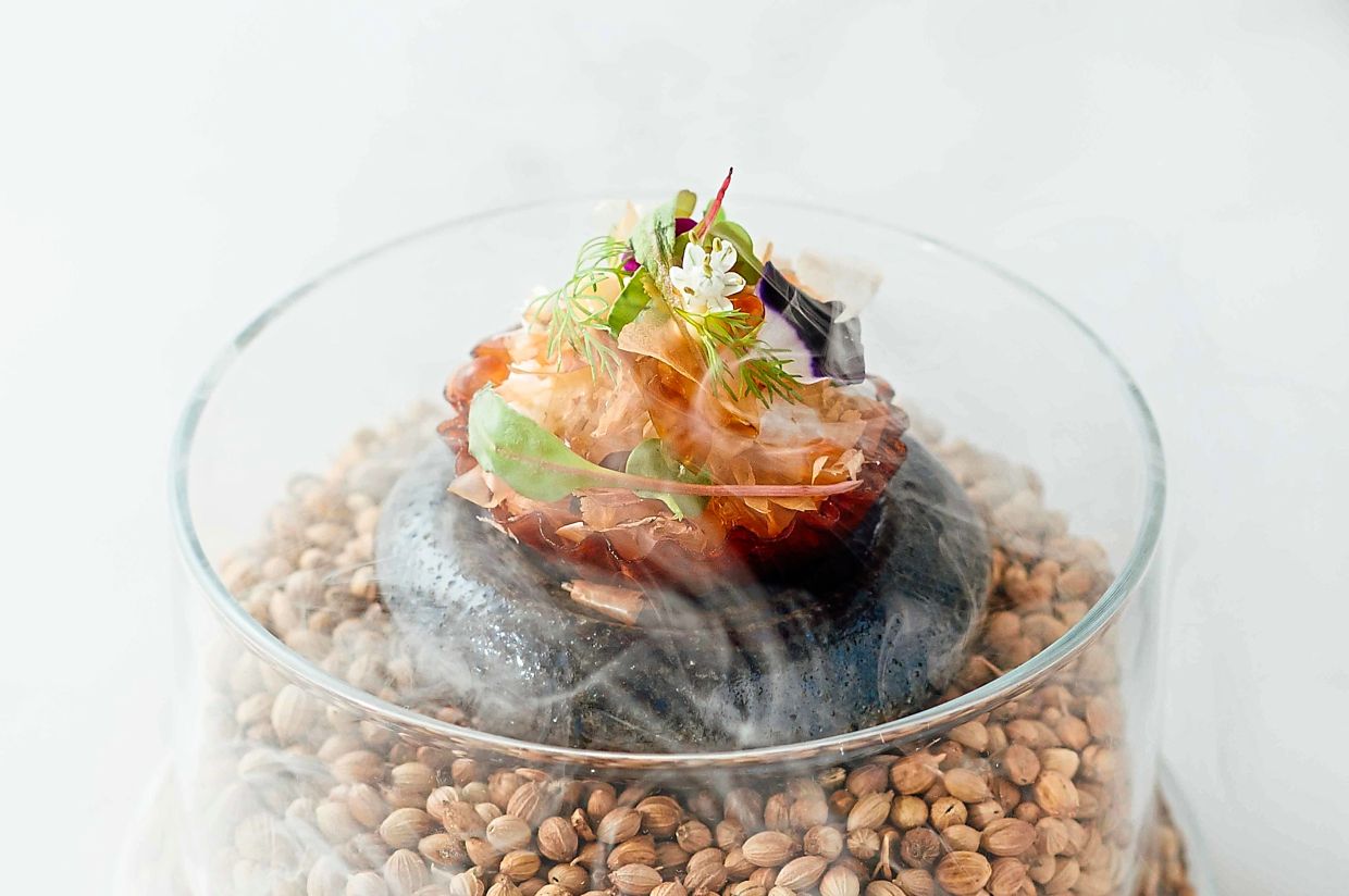 Two chefs collaborate on gastronomic menu | The Star