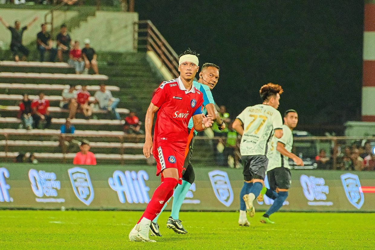Football: Baddrol defies blood and pain to be hero for Sabah | The Star