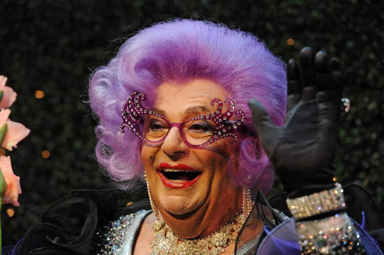'Dame Edna' comedian to get state funeral in Australia | The Star
