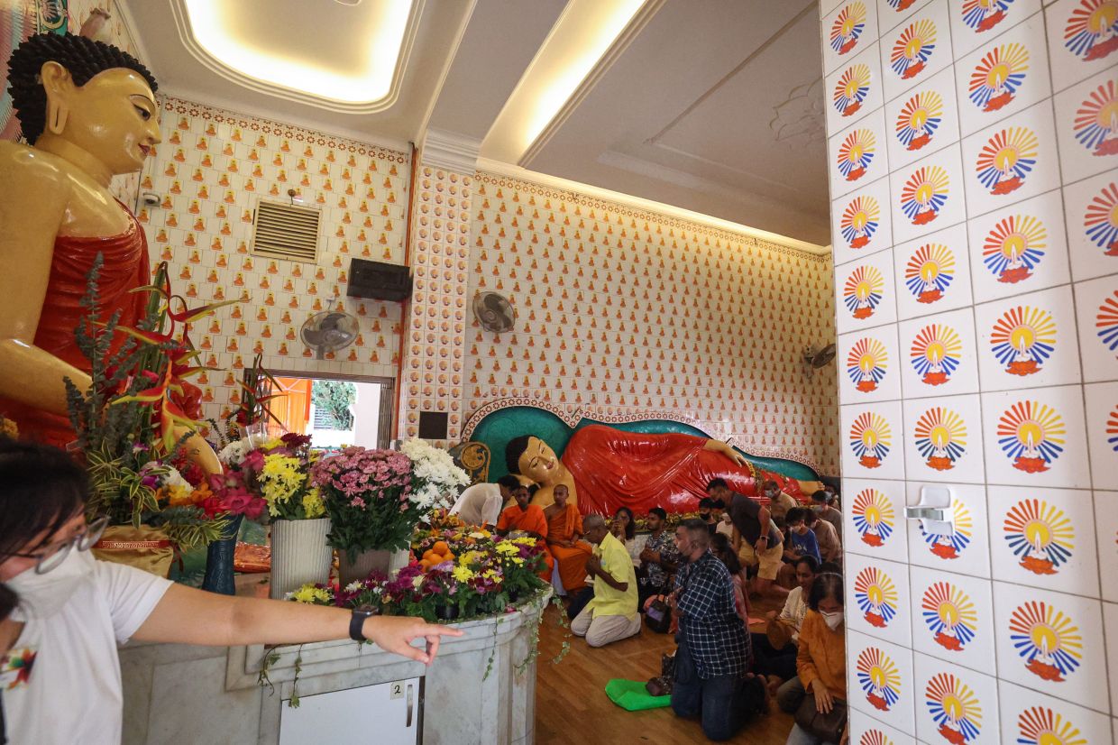 Grand Wesak Day celebrations throughout nation despite Covid-19 fears ...