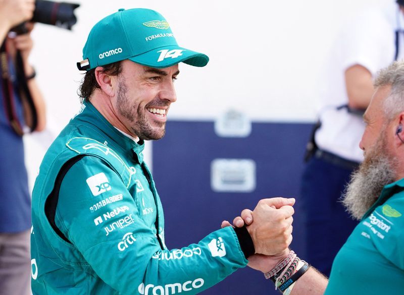 Motorsport: Motor racing-Alonso starts on front row in Miami but win a ...