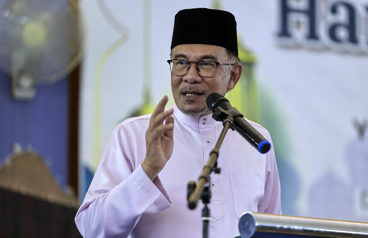 Ensure ECRL project a catalyst for change in East coast, says Anwar ...