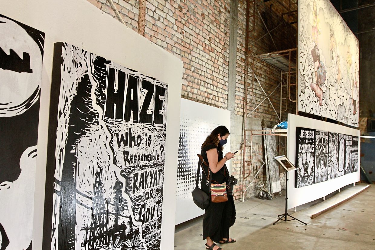 Activist art exposes haze hazards | The Star