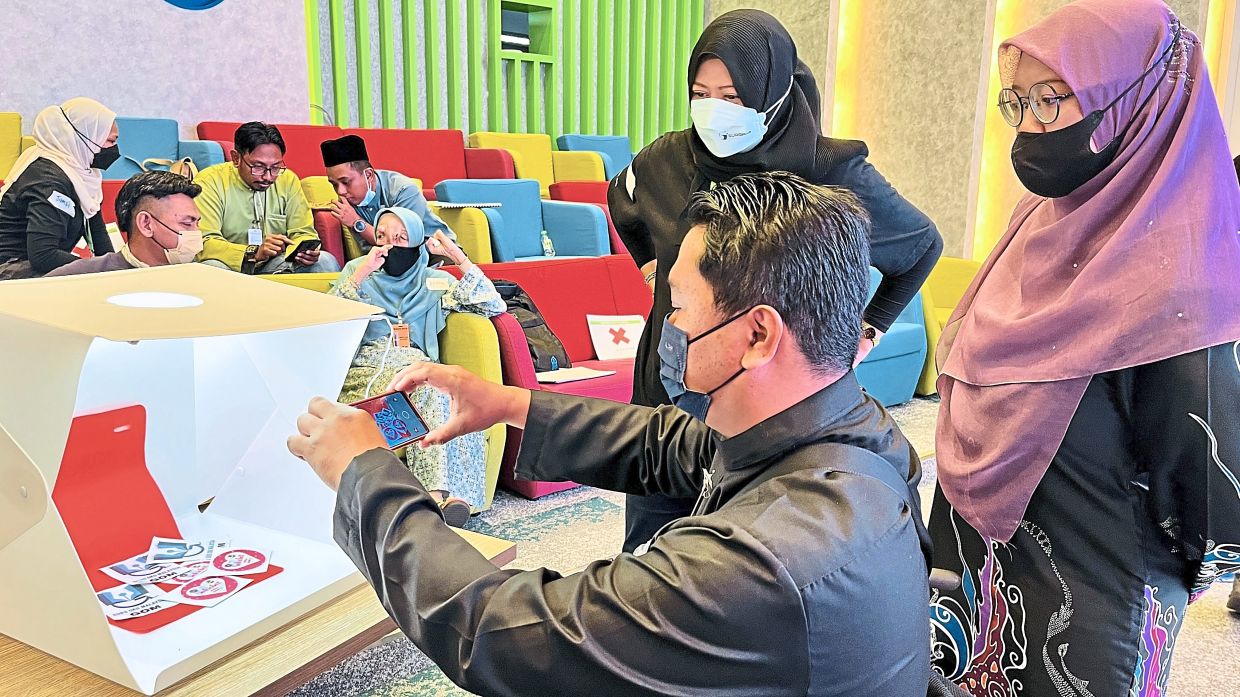 Digitally Empowering Communities | The Star