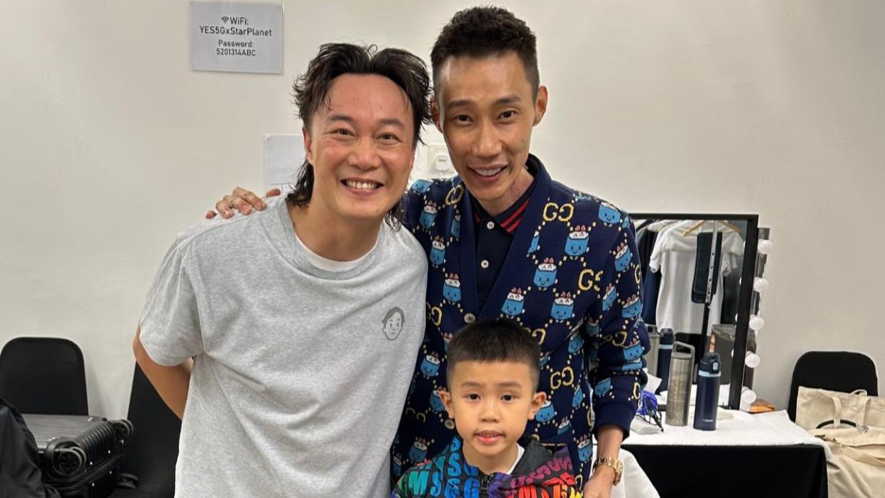 Former World No.1 badminton player Lee Chong Wei meets up with HK singer Eason Chan at KL ...