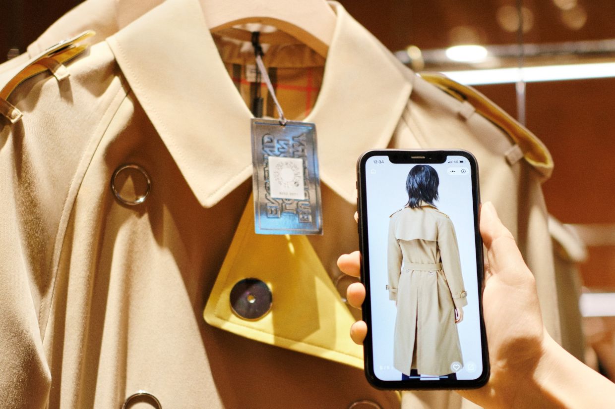 Burberry fourth quarter sales jump 16% as China rebounds | The Star