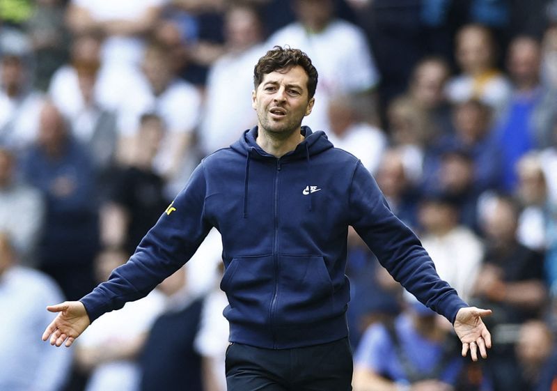 Football: Soccer-Tottenham need return to recognisable style, says ...
