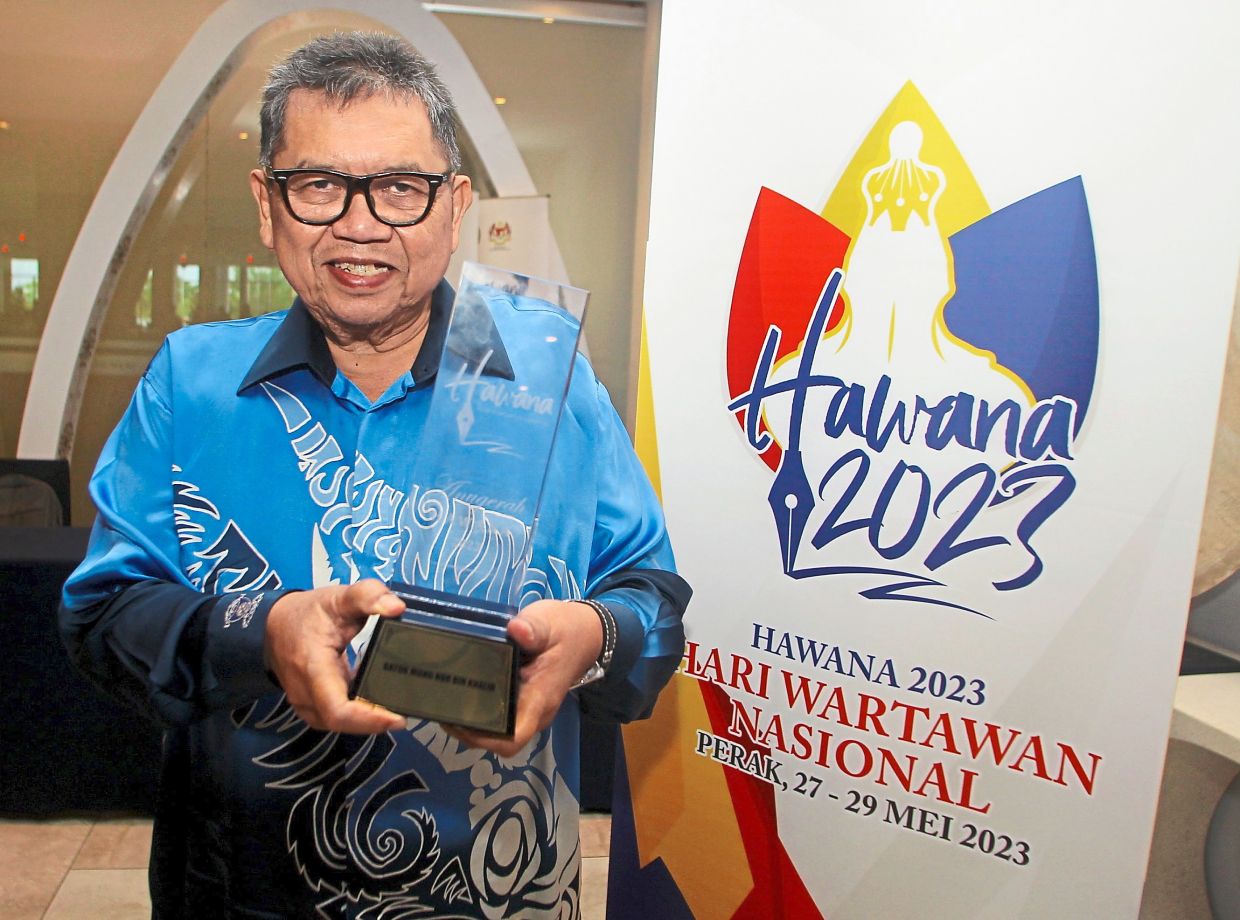 PM: Media free to criticise the govt | The Star