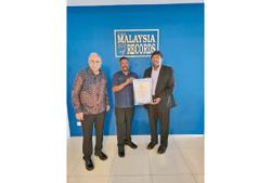 Anti-smoking poster drawing competition in KL breaks records for most ...