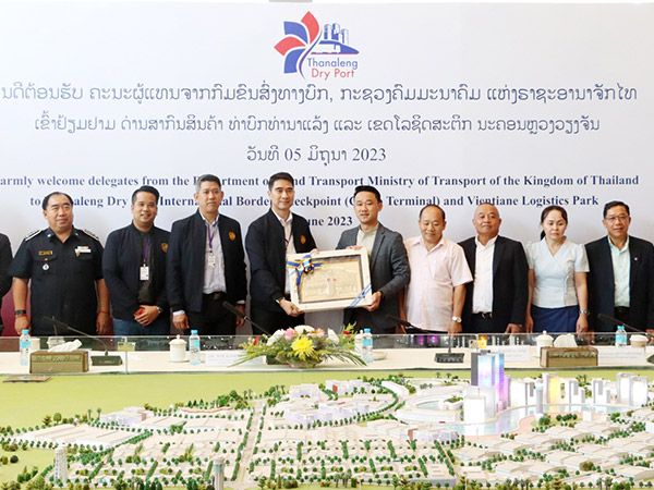 Laos and Thailand seek to speed up cross-border freight transport via ...