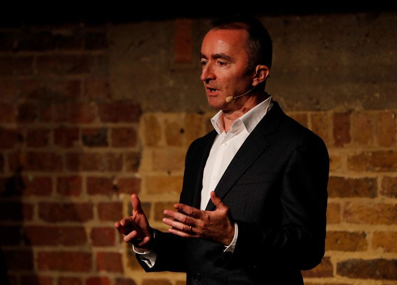 Motorsport: Motor racing-Lowe goes from F1 to '600 million years in ...