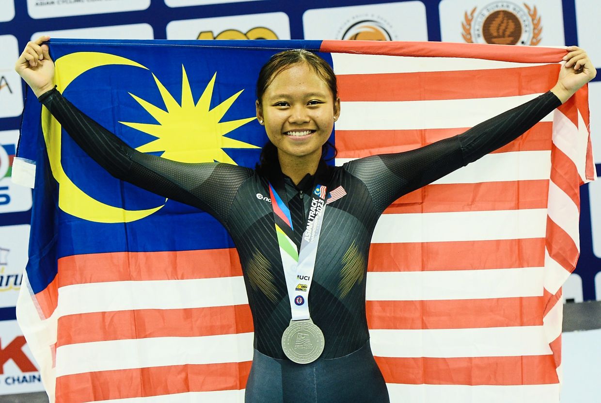 Cycling: Alyssa steals the show with surprise silver | The Star