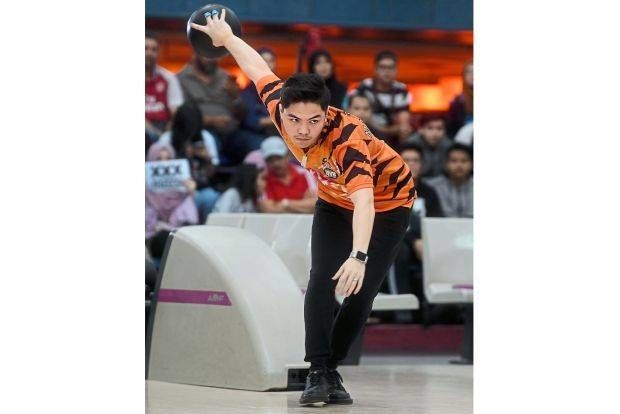 Bowling: Ameerul finally rolls down his first international Open title ...