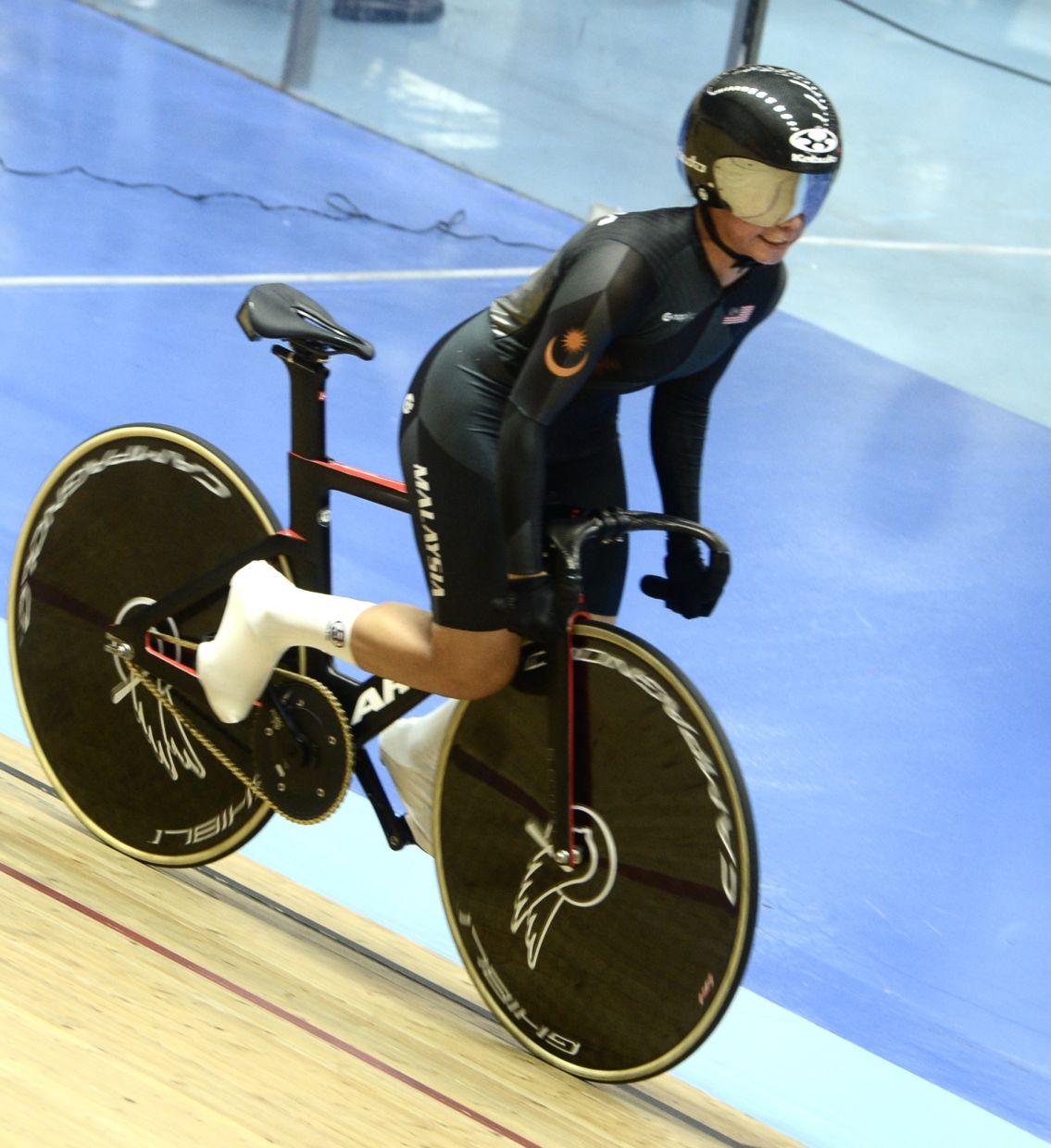 Cycling: Izzah buzzing with excitement after breaking national record ...