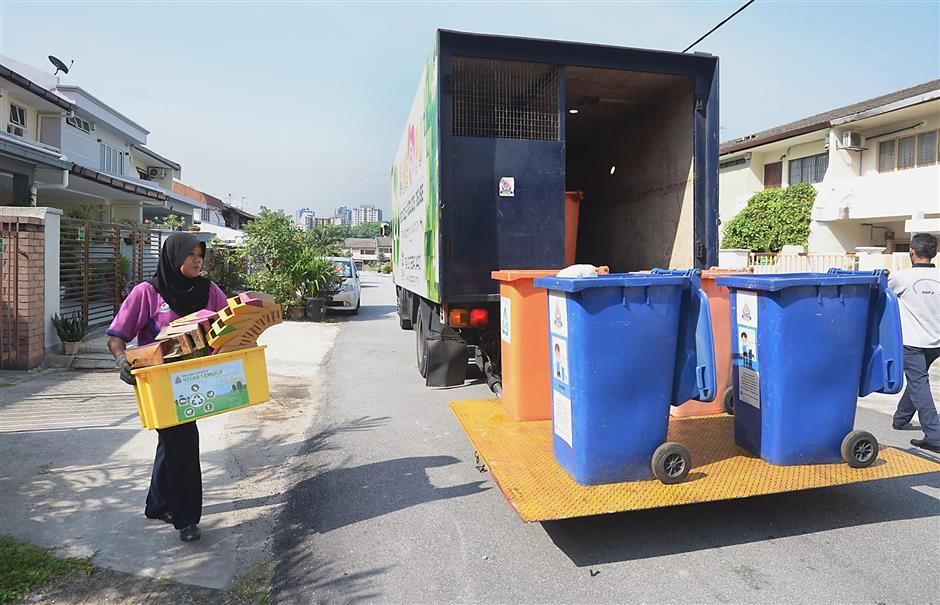 ‘Separate your waste or else’ | The Star