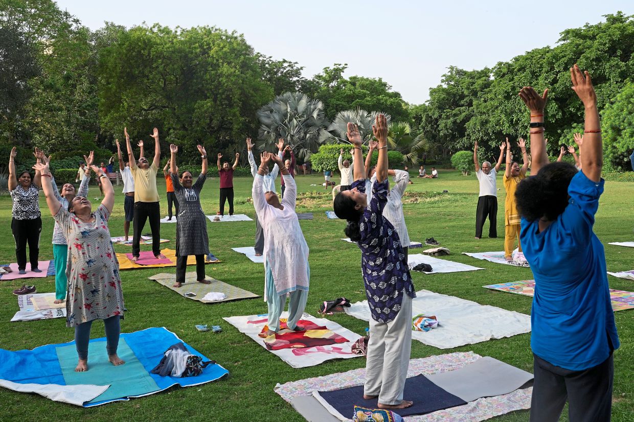 Modi living la vida yoga in New York | The Star