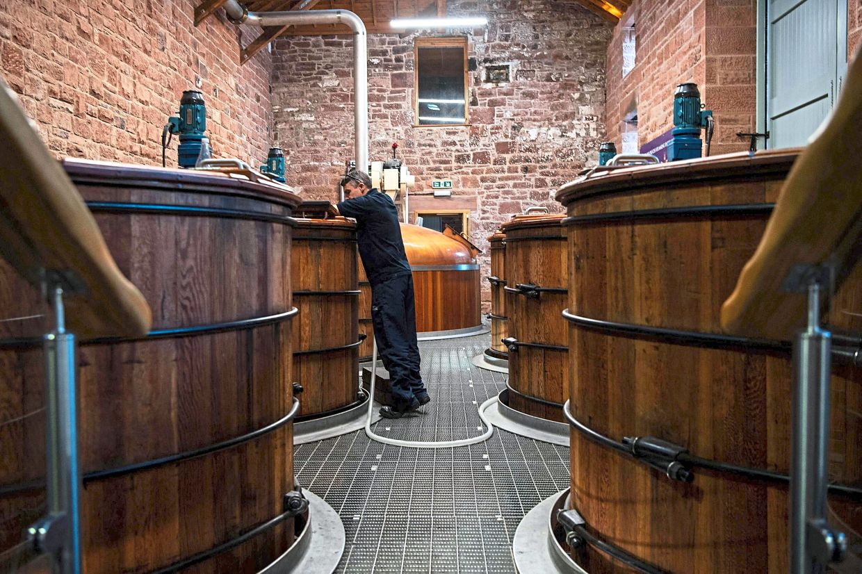 Lifting the spirits of inflation-hit investors | The Star