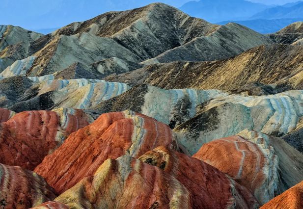 QuickCheck: Are there naturally colourful mountains around the world ...