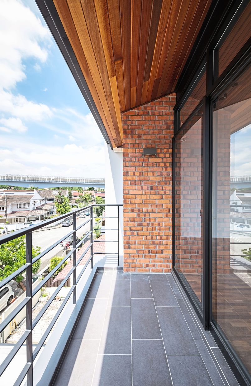 Malaysian terrace house turned into 3-storey space that embraces nature ...