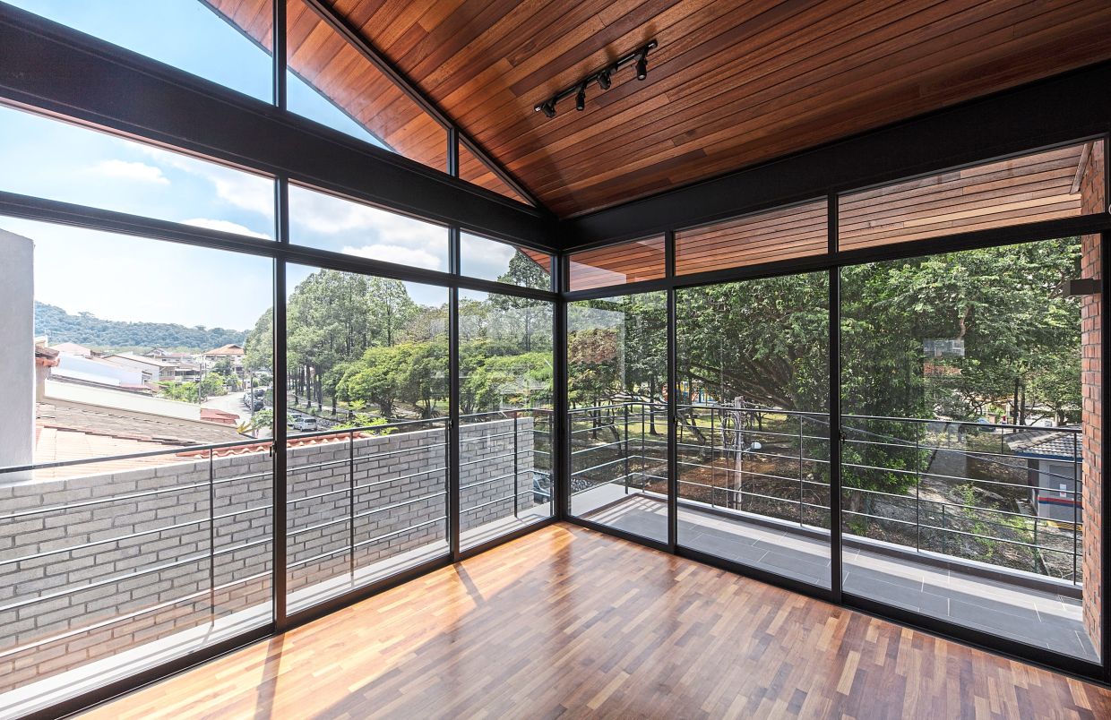 Malaysian terrace house turned into 3-storey space that embraces nature ...