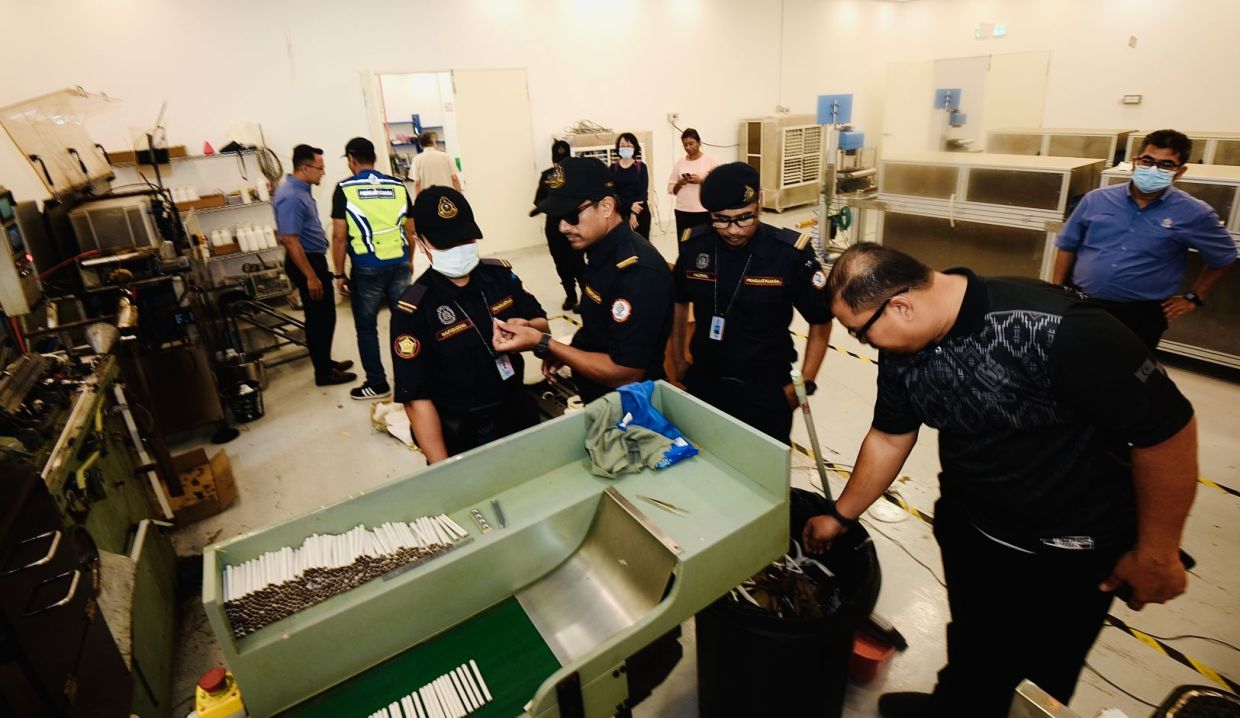 MBSJ raids, seals off USJ premises for operating without licences | The ...